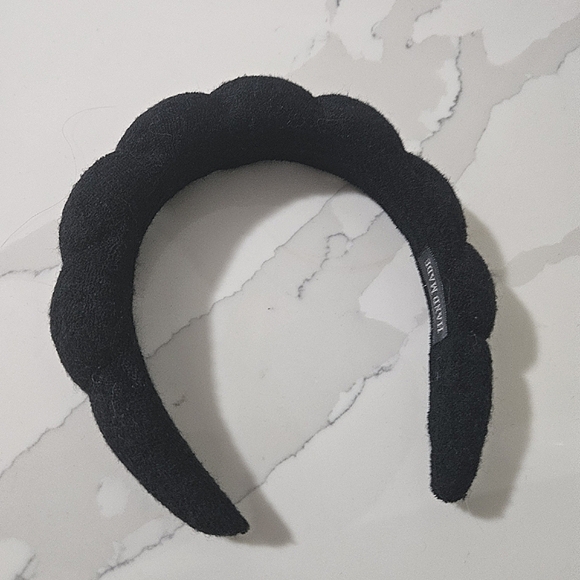 Urban Outfitters | Hair | Viral Headband Tik Tok Viral Black Headband ...